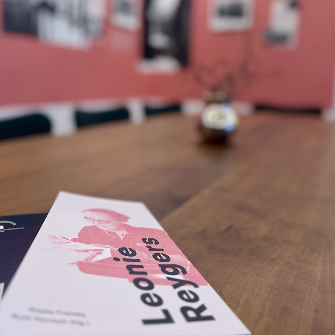 „Die Museumsdirektorin“ – Leonie Reygers-Lounge im Baukunstarchiv NRW ...